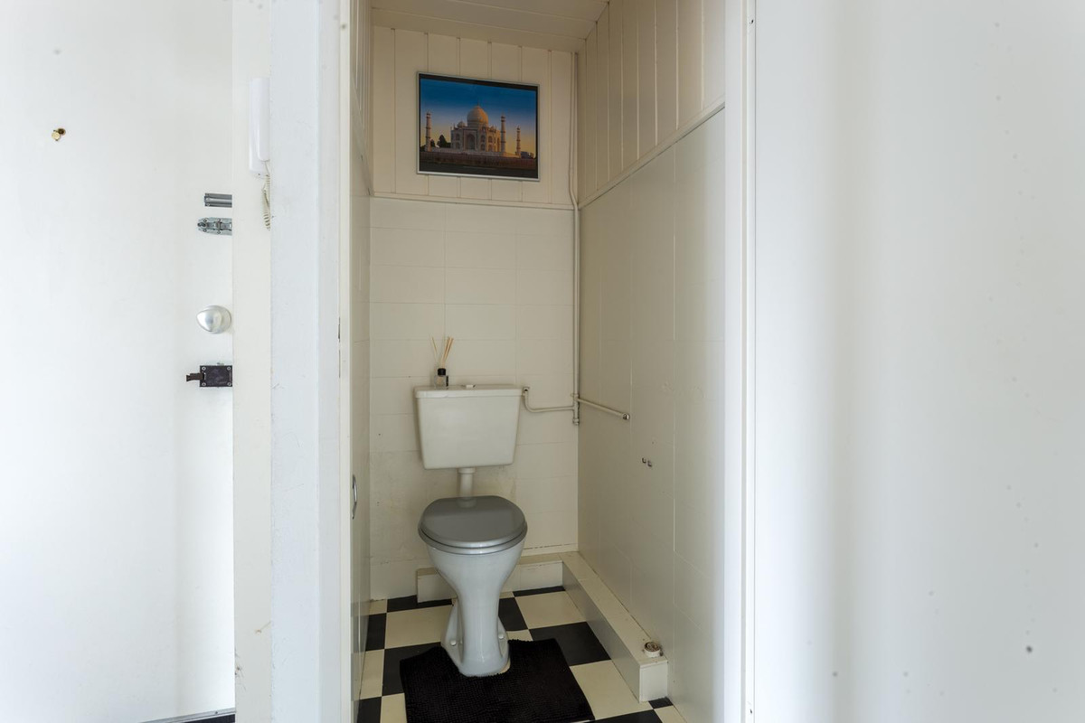 Huis te huur: Velsen, Lange Nieuwstraat 433, IJmuiden-Zuid (1972 GJ)